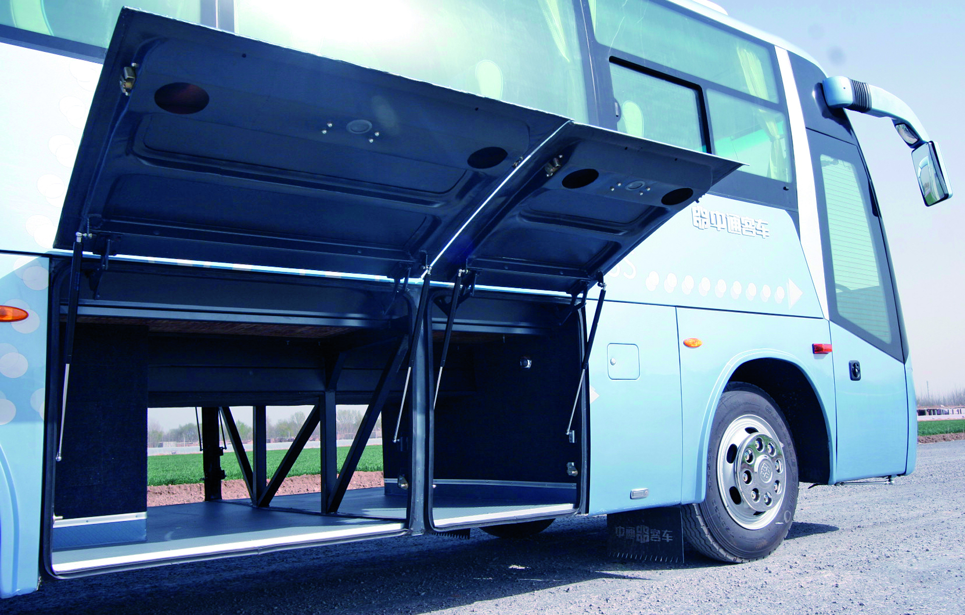 Deccan Auto The new Buzz in the Bus industry – Motorindia