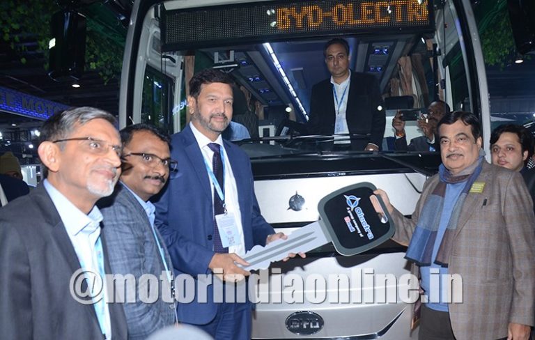 Olectra-BYD presents C9 inter-city electric bus – Motorindia