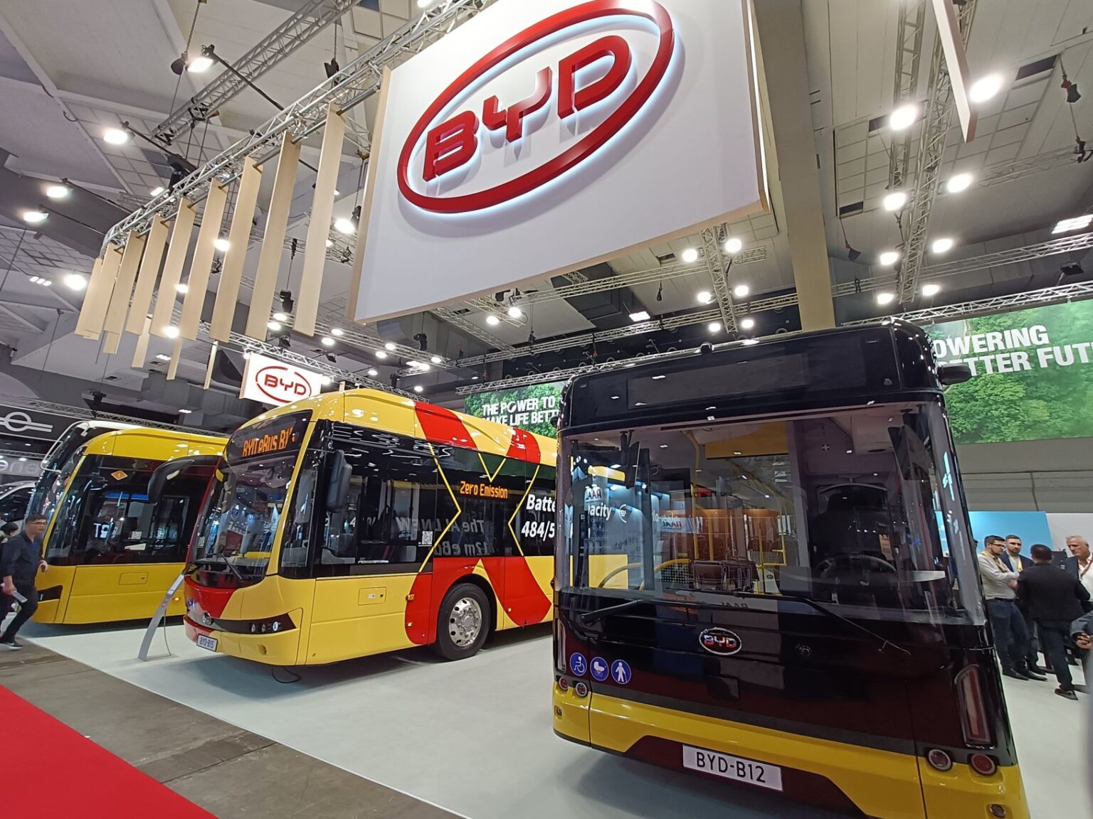 BYD premieres two new pure-electric buses at Busworld 2023 – Motorindia