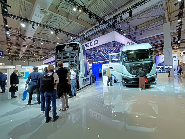 IVECO strides ahead on the “road of change” with zero-emission offering ...