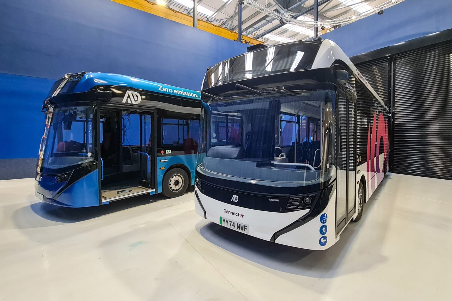 Alexander Dennis unveils Enviro100AEV autonomous electric bus for ...