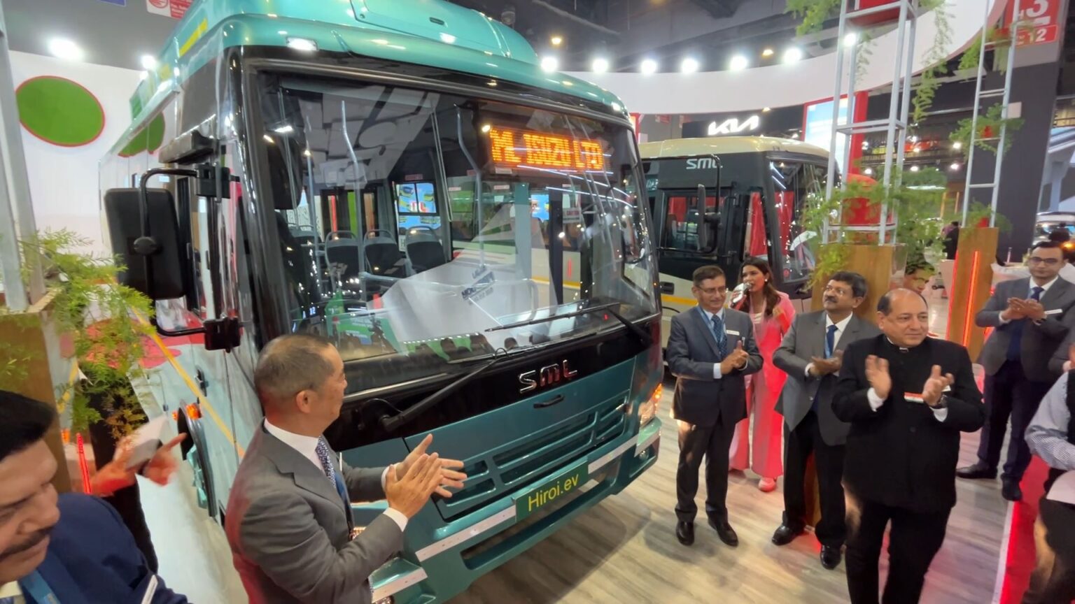 SML ISUZU Pioneers Green Mobility with New Vehicle Lineup – Motorindia