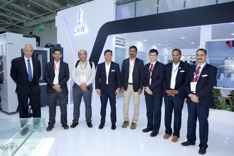 LMW Unveils Cutting-Edge CNC Machines at IMTEX 2025 – Motorindia