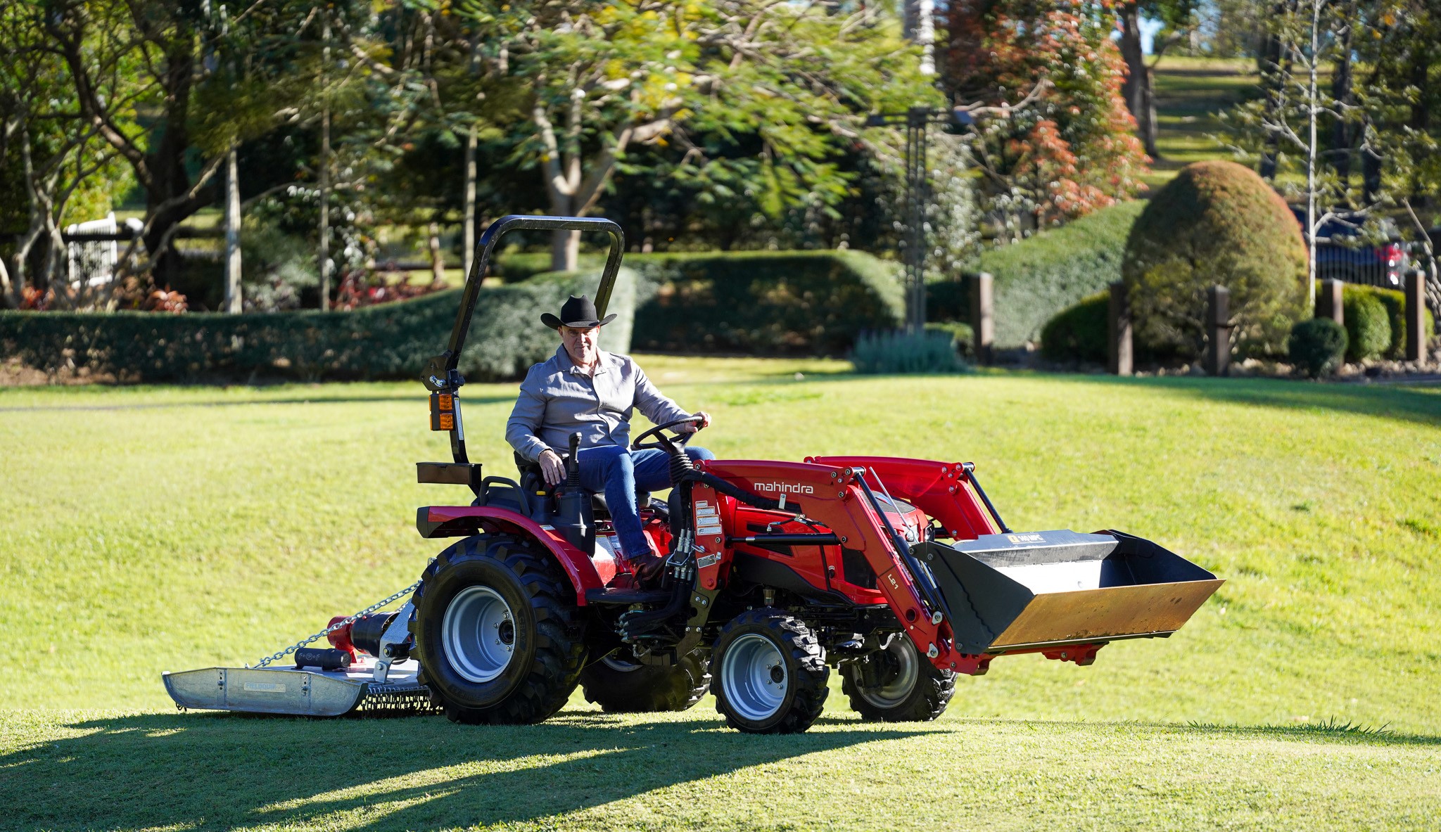 Mahindra Launches Future-Ready OJA Tractor Range in Australia, Marks 20 ...