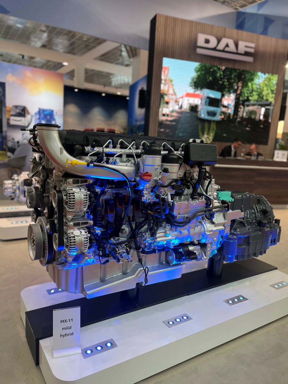DAF Highlights Mild Hybrid and Hydrogen Solutions at Busworld 2025 ...