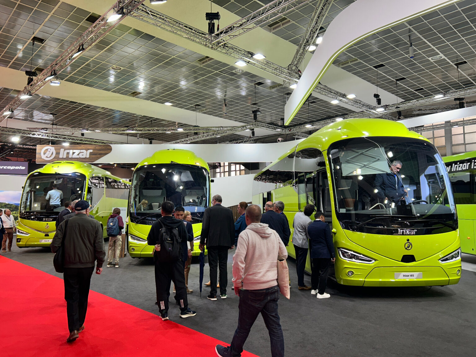 Irizar presents ie bus and i3 Normal Floor electric buses at Busworld ...